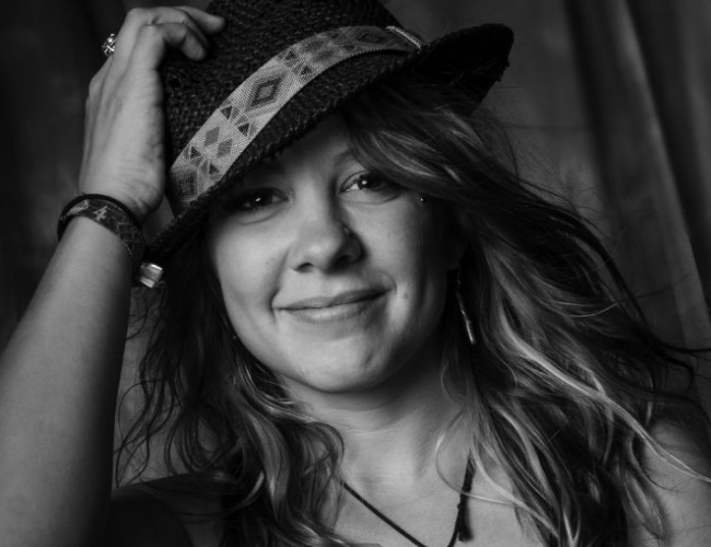 Portland-transplant acoustic rocker Sarah Angela finds new stage in ...