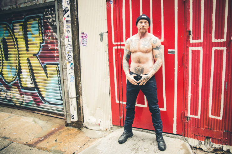 Buck Angel: Tranpa, Undressed and Controversial - OUT FRONT