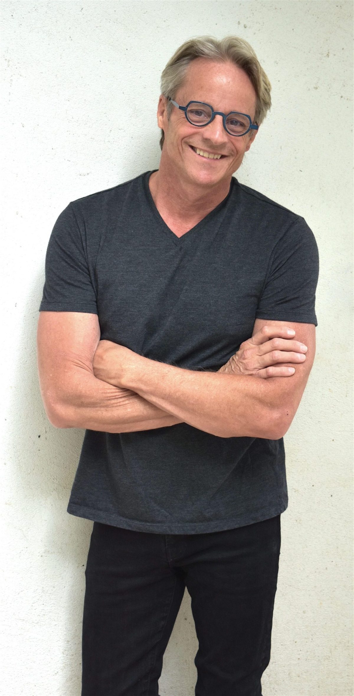 From Hollywood to the Kitchen: Mitchell Anderson - OUT FRONT