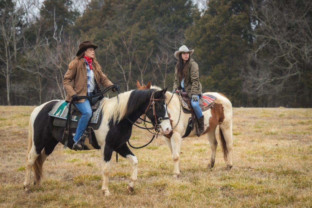 Amanda Righetti Stars In Tello's 'Christmas at the Ranch' - OUT FRONT