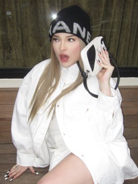 Kim Petras - OUT FRONT