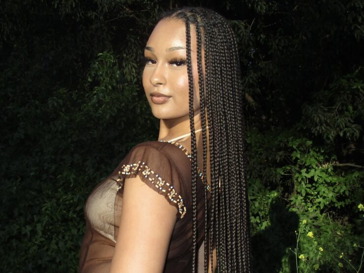 Meet Ve'ondre Mitchell, a Trailblazing Trans TikToker and Podcast Host - OUT FRONT