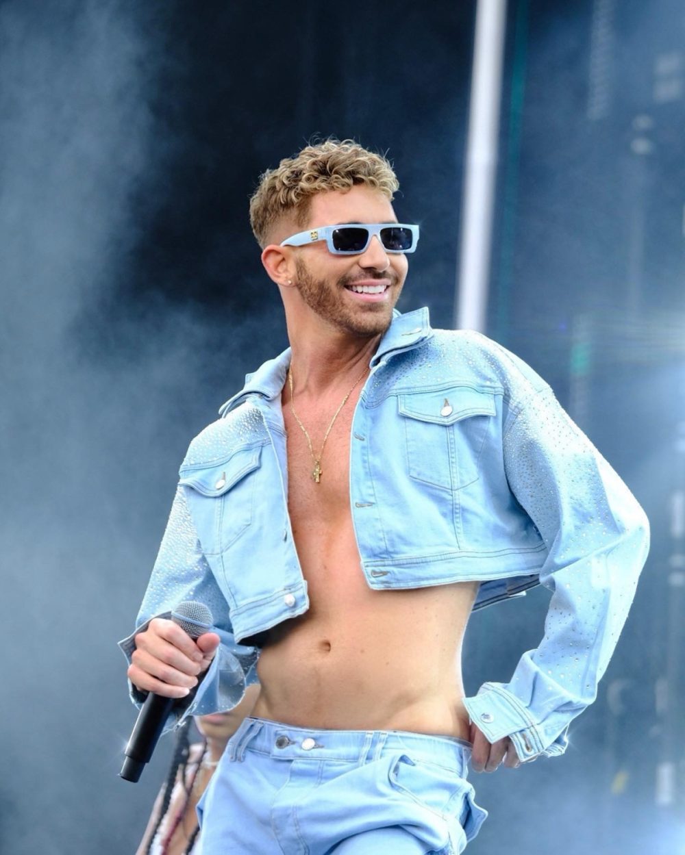 Experience the Thrill Ride of Bobby Newberry’s Debut Album ‘Dopamine ...