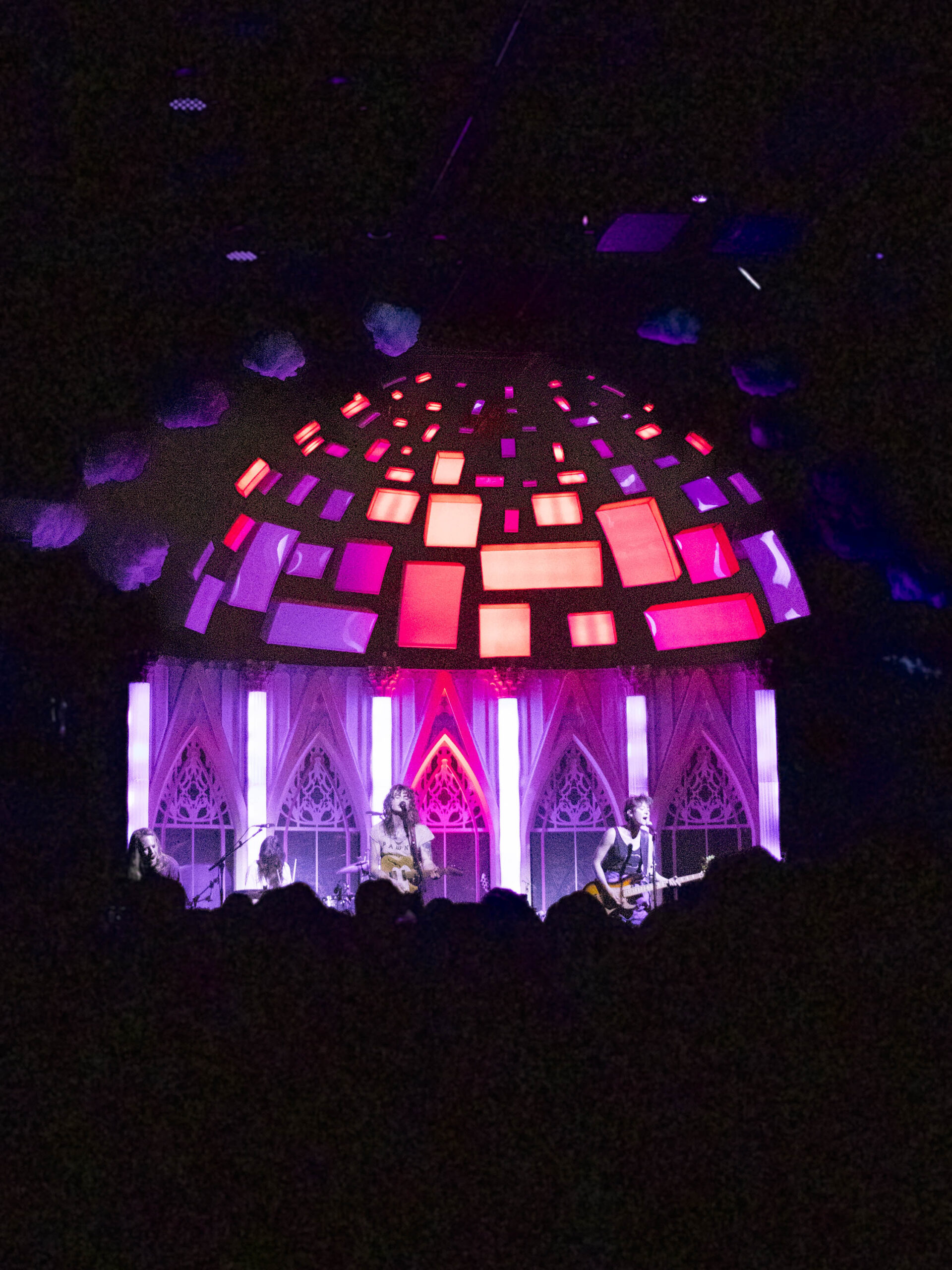 autoheart-1 - OUT FRONT